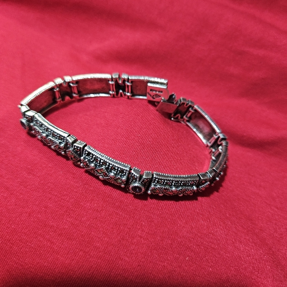 unbranded | Jewelry | Sparkling Sterling Silver 75 Inches Long With A ...